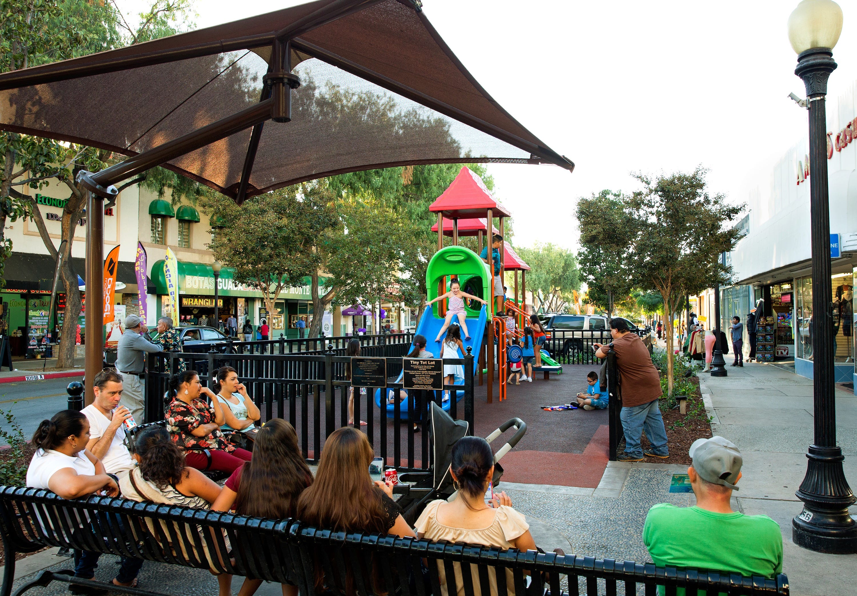 El Monte Valley Mall