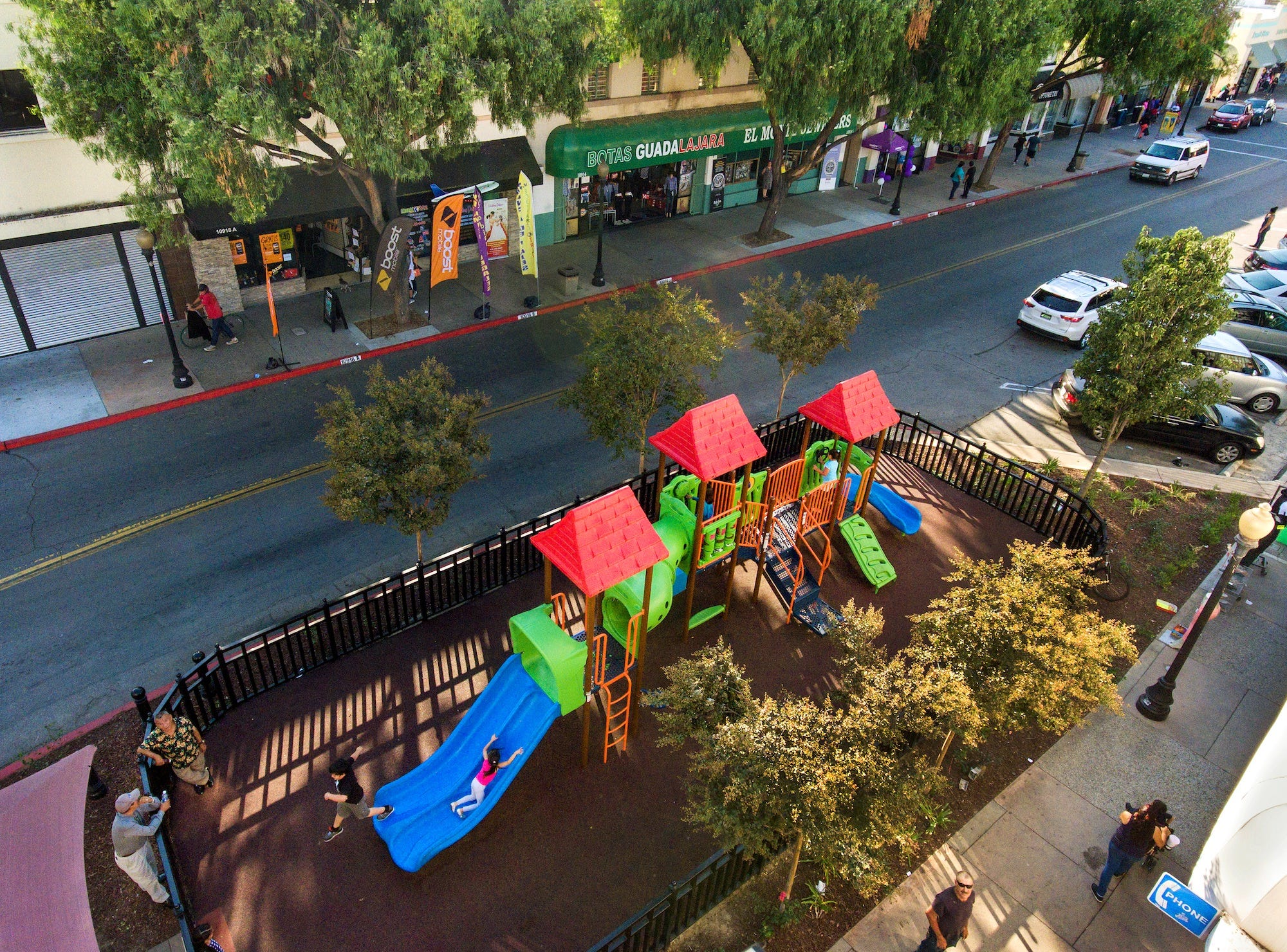 El Monte Valley Mall